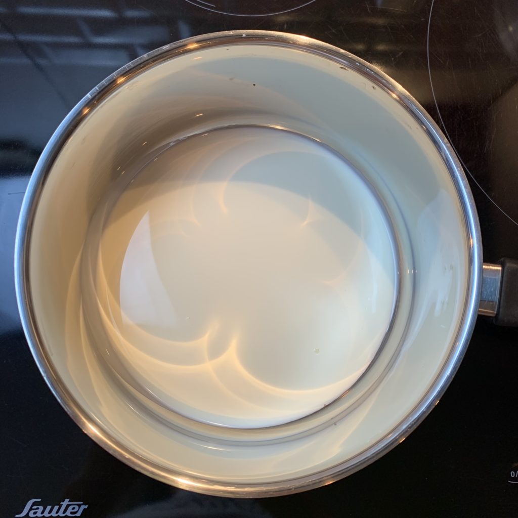 Entremet St Valentin - Pamplemousse Litchi et pointe de rose – Confiotes