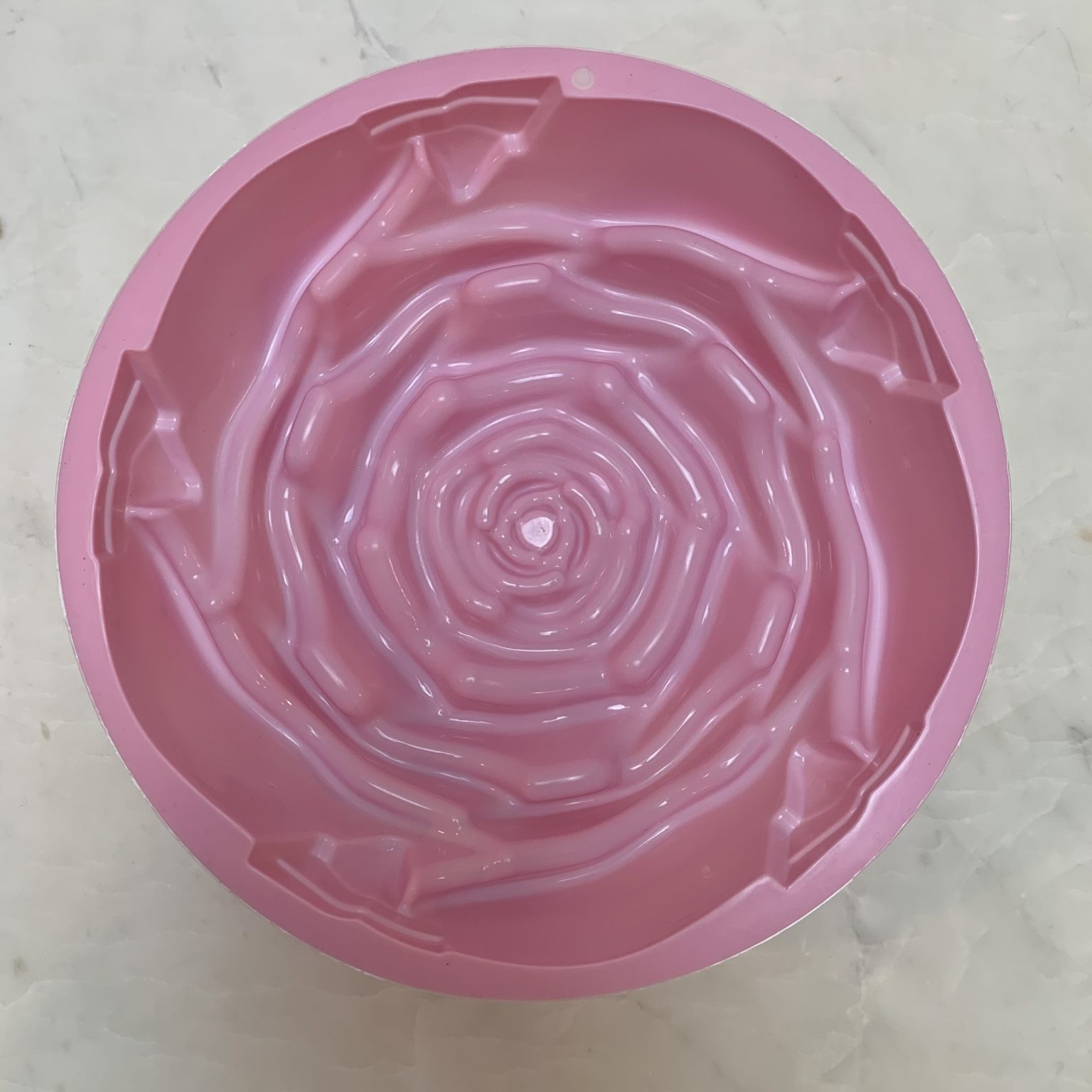 Entremet St Valentin - Pamplemousse Litchi et pointe de rose – Confiotes